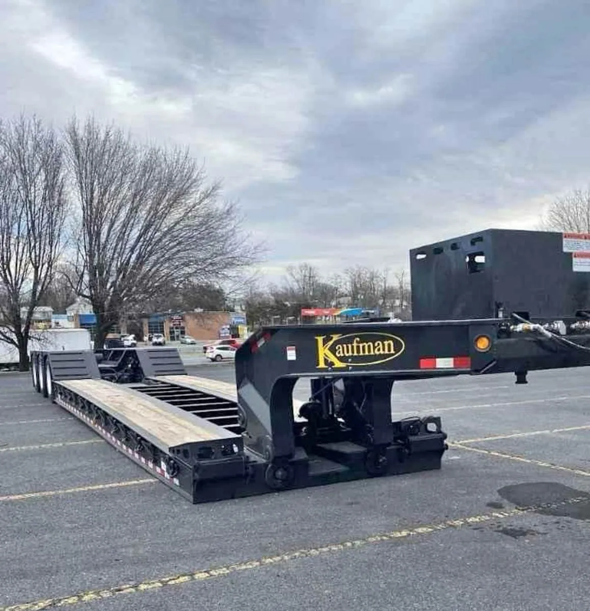 2023 Kaufman 55 ton Delux Lowboy Trailer - CAA Heavy Equipment