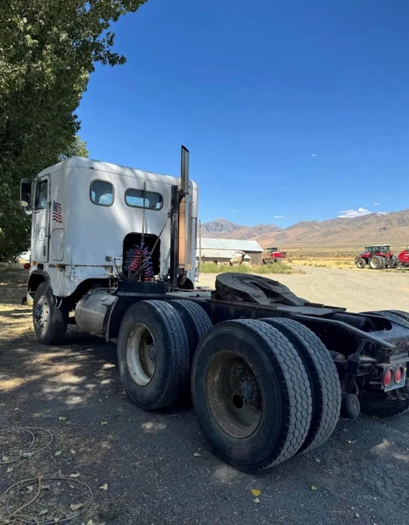 1977 Freightliner Cabover - CAA Heavy Equipment